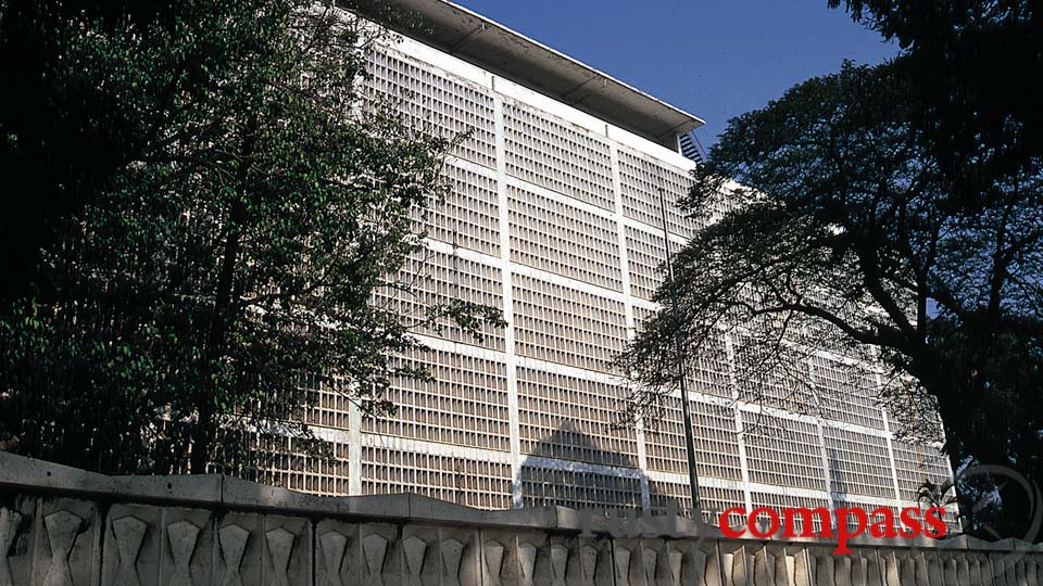 Vietnam in 1993 - a nation opens its doors - Rusty Compass travel blog