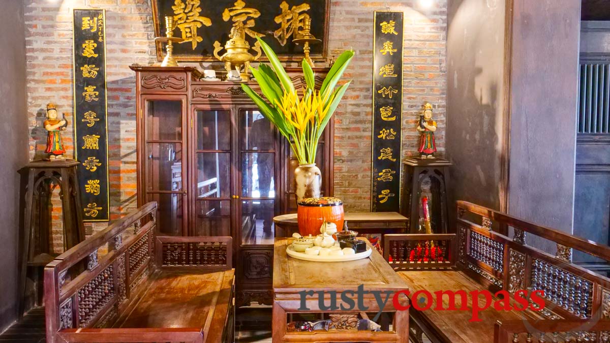 Tam Vi Restaurant, Hanoi - review by Rusty Compass