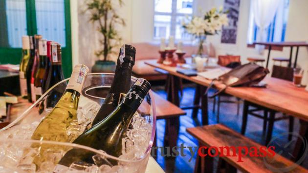 The Old Compass Cafe, Saigon - review by Rusty Compass